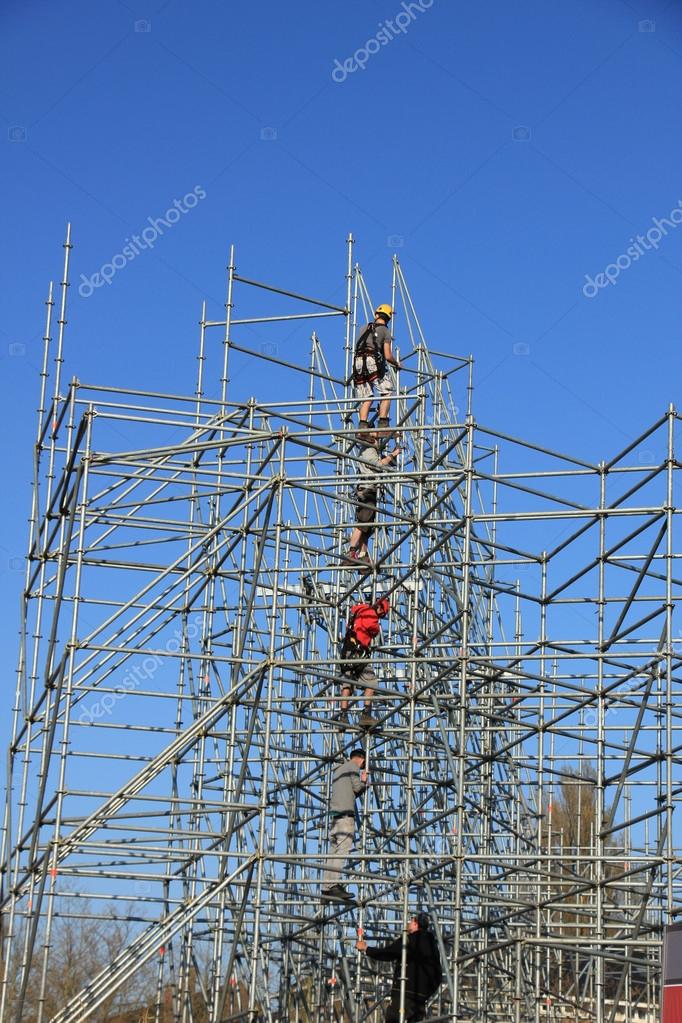 Scaffolding workers Stock Photo by ©portosabbia 71547689
