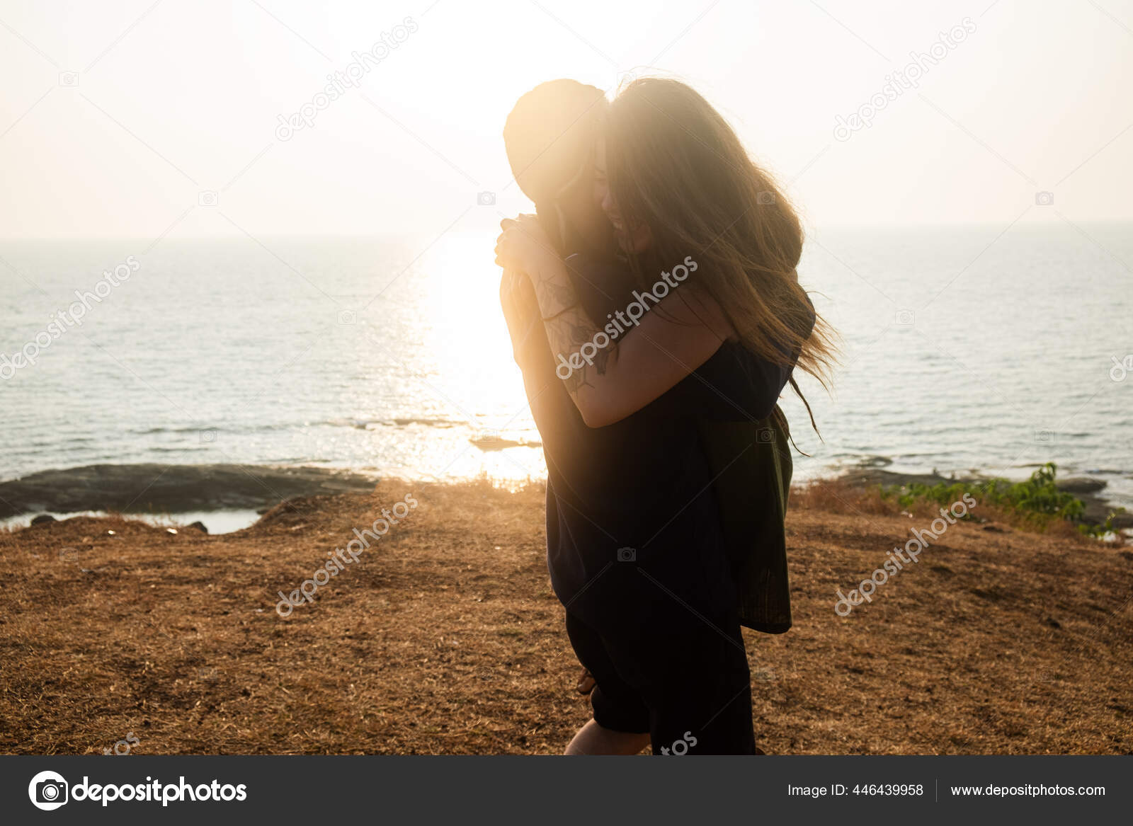 Backlit Portrait Young Romantic Couple Swirls Hug Backdrop Sea Anjuna ...