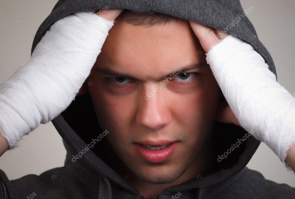 Hombre con las manos vendadas: fotografía de stock © Petkov #60185899 ...