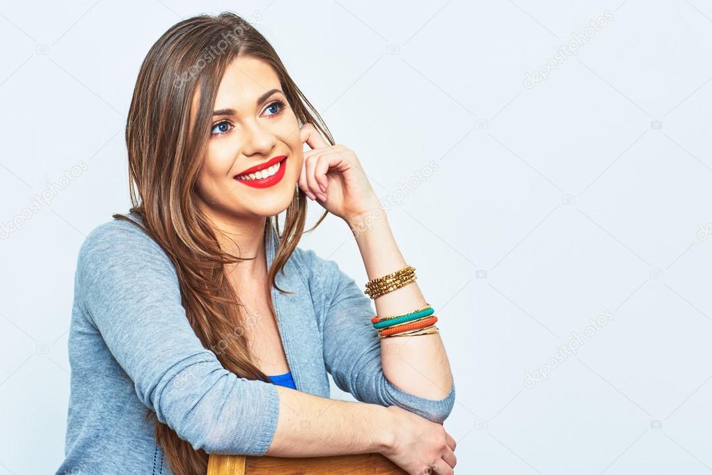 Belle Femme Assise Sur Une Chaise Image Libre De Droit Par Sheftsoff