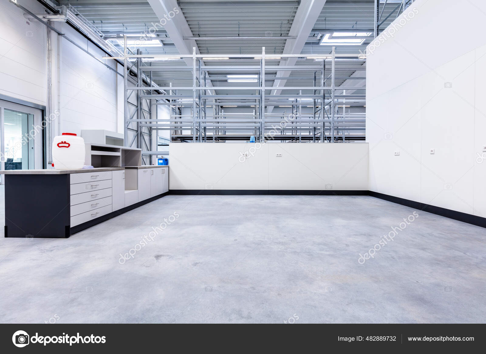 Warehouse Office Industrial Hall Racking Storage Racks Shelving System ...