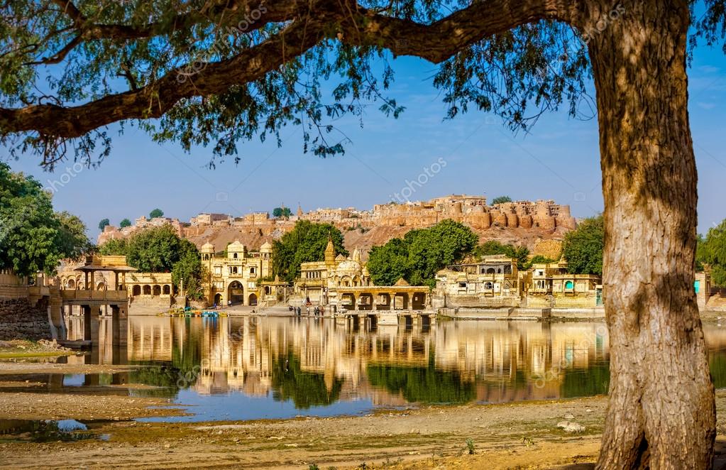 Gadi Sagar (Gadisar), Jaisalmer, Rajasthan, India, Asia — Stock Photo ...