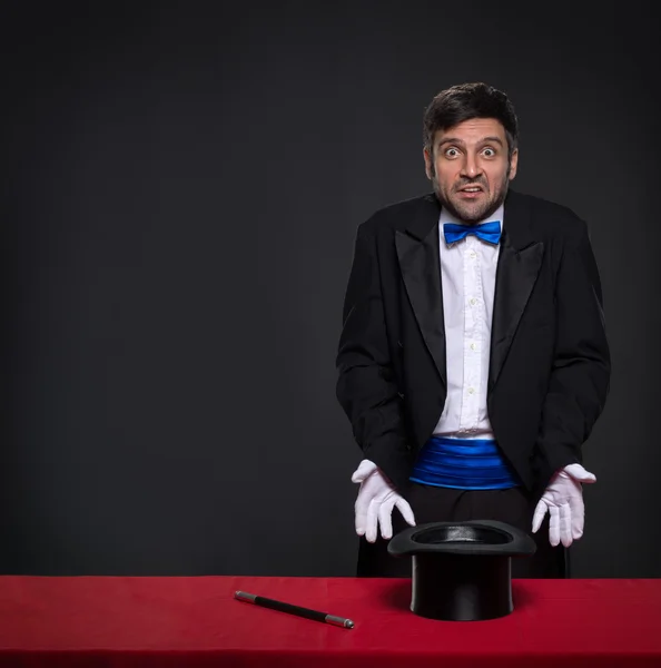 Bowing man Stock Photos, Royalty Free Bowing man Images | Depositphotos