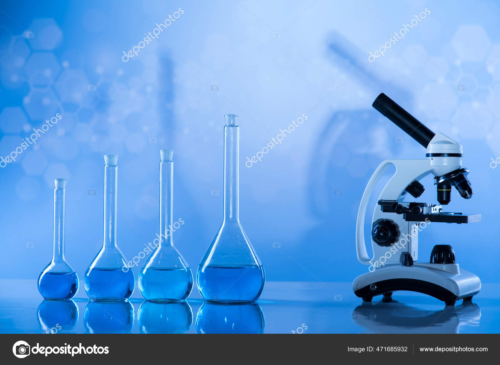 Microscope Glassware Laboratory Beakers Science Experiment — Stock ...