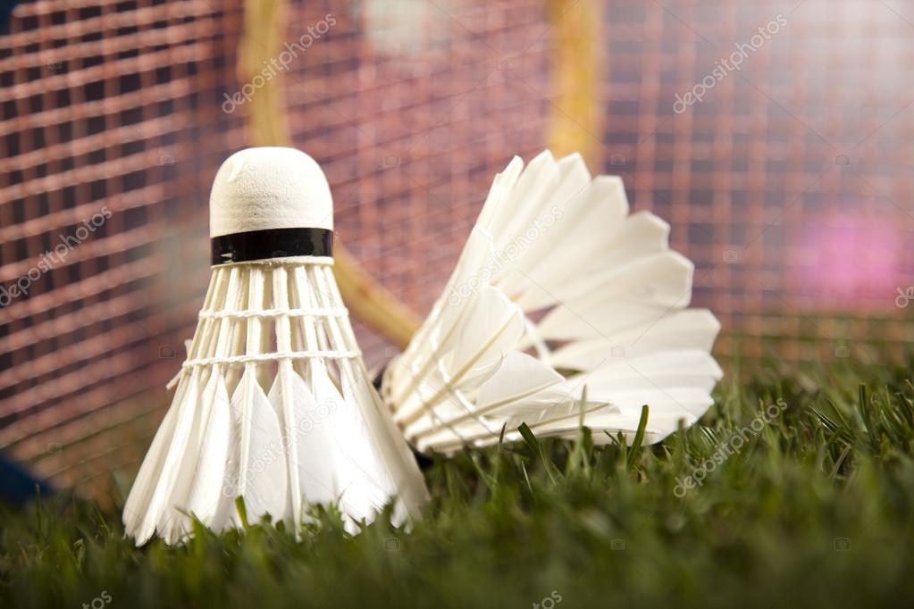 Shuttlecocks with badminton rackets Stock Photo by ©JanPietruszka 52109311