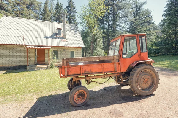 Cabins do tractor Stock Photos, Royalty Free Cabins do tractor Images ...