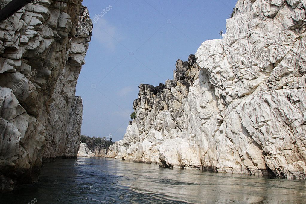 Marble Rocks at Bhedaghat — Stock Photo © mcmorabad #76575319