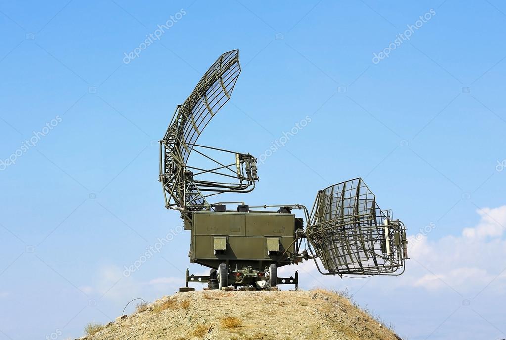 Radar antenna — Stock Photo © pingvin121674 #68884241