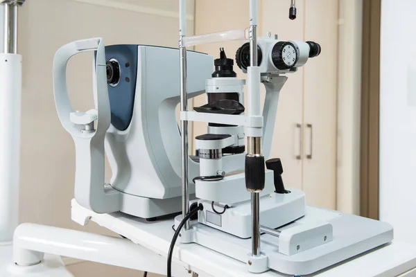 Instrumentos de oftalmologia Stock Photos, Royalty Free Instrumentos de ...