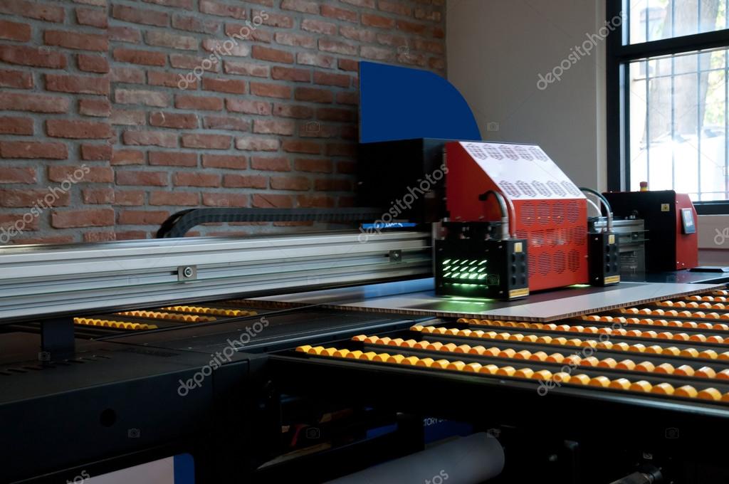 Digital printing - wide format printer — Stock Photo © moreno.soppelsa ...