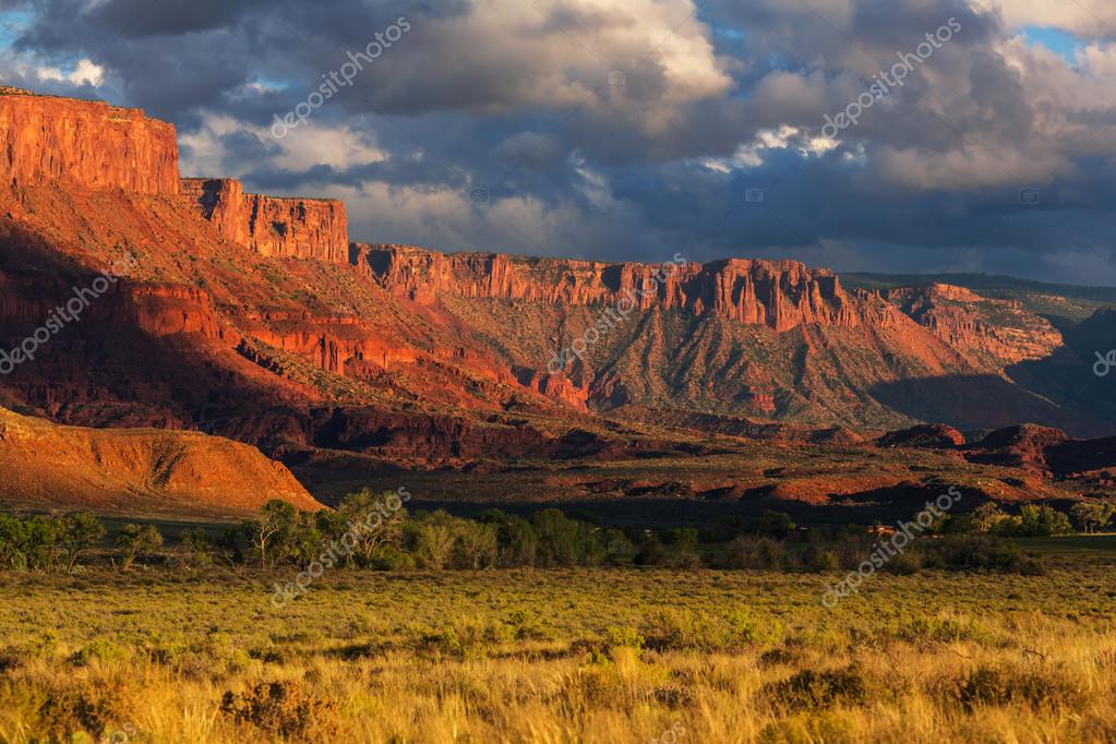 American mountain landscapes Stock Photo by ©kamchatka 84702552