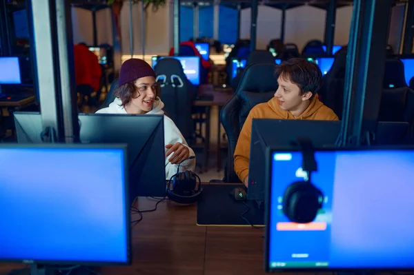 Computer gaming club Stock Photos, Royalty Free Computer gaming club ...