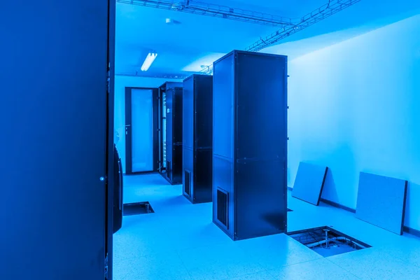 Data center room Stock Photos, Royalty Free Data center room Images ...