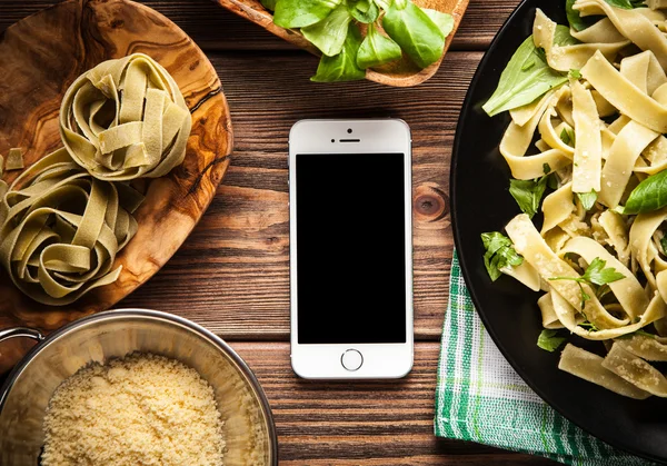 Iphone food Stock Photos, Royalty Free Iphone food Images | Depositphotos