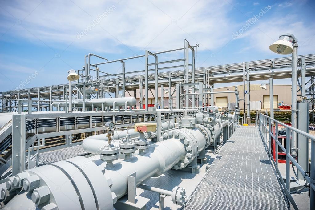 Structure of oil refinery plant — Stock Photo © zhudifeng #90321050