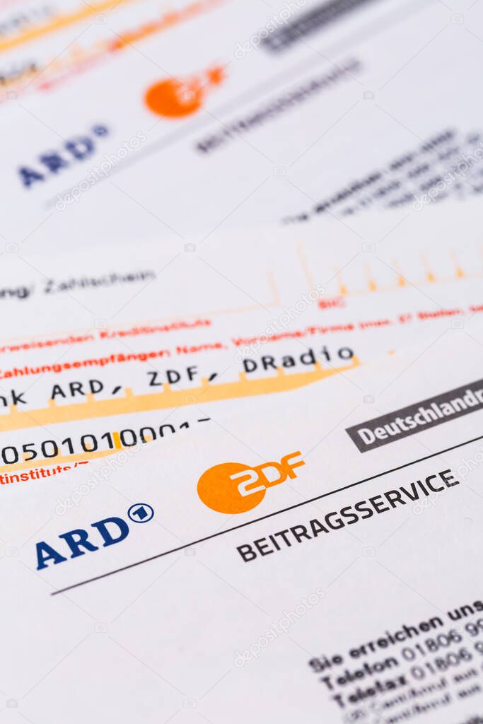 Factura de la empresa alemana GEZ para la televisión pública alemana ...