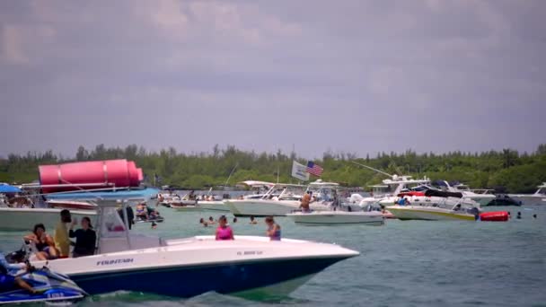 Miami Beach Haulover Sandbar Crowds People Boats Sunday Morning 60Fps ...