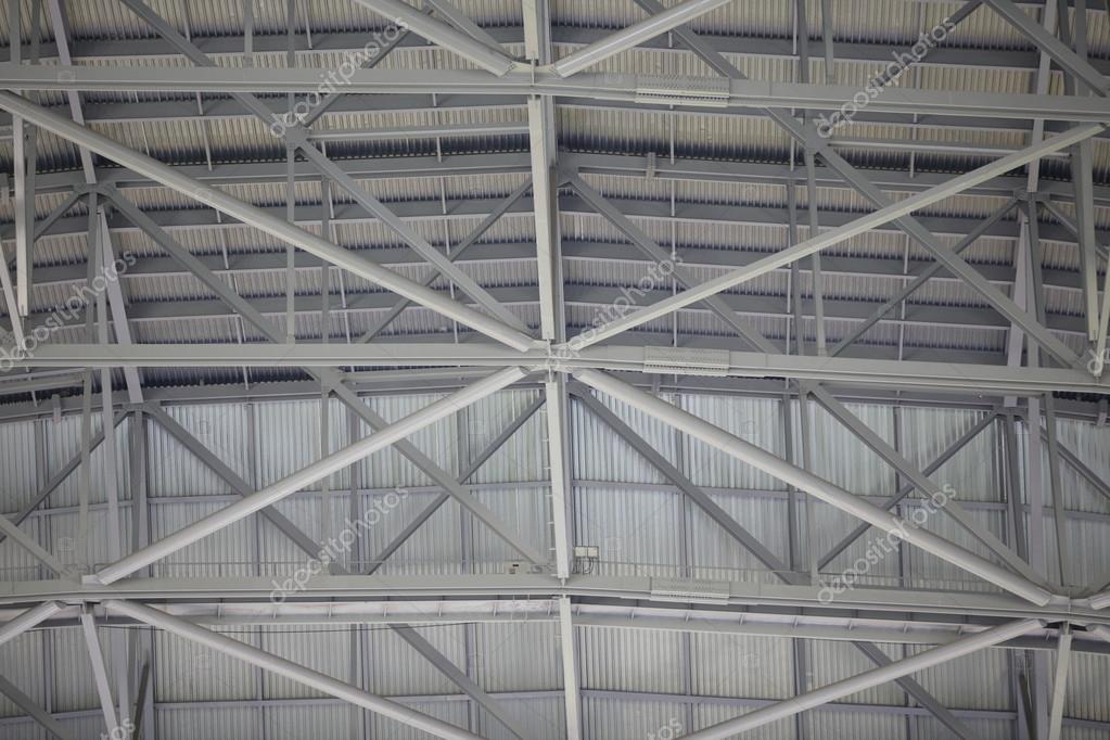 Arquitectura de vigas metálicas 2022