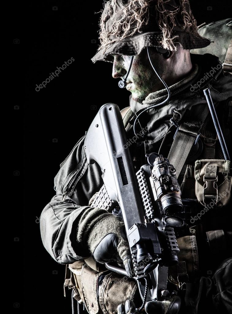 Jagdkommando soldier Austrian special forces — Stock Photo © zabelin ...
