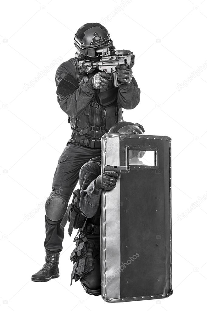 SWAT officers with ballistic shield — Stock Photo © zabelin #86439604