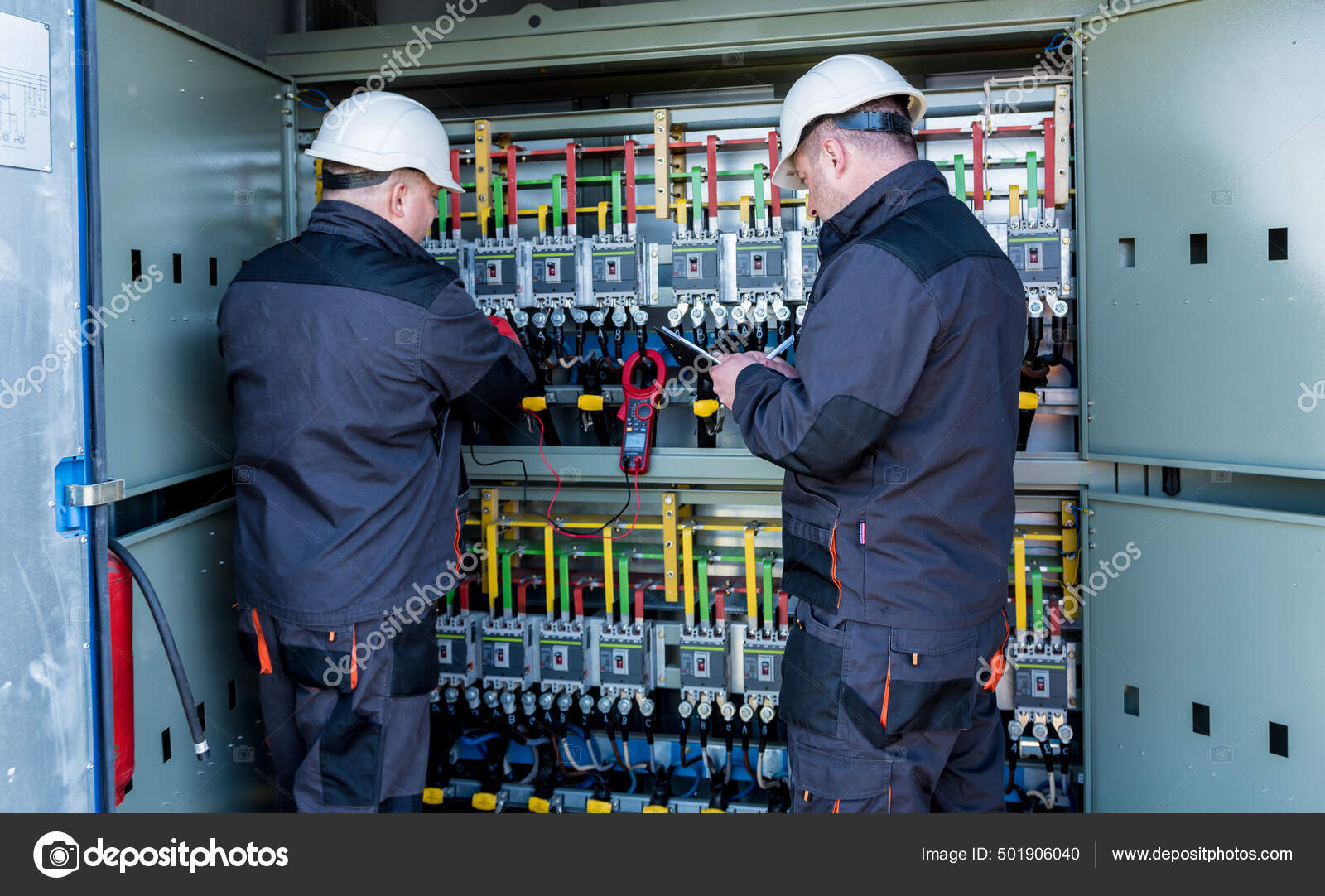Checking the operating voltage levels of the solar panel switchgear ...