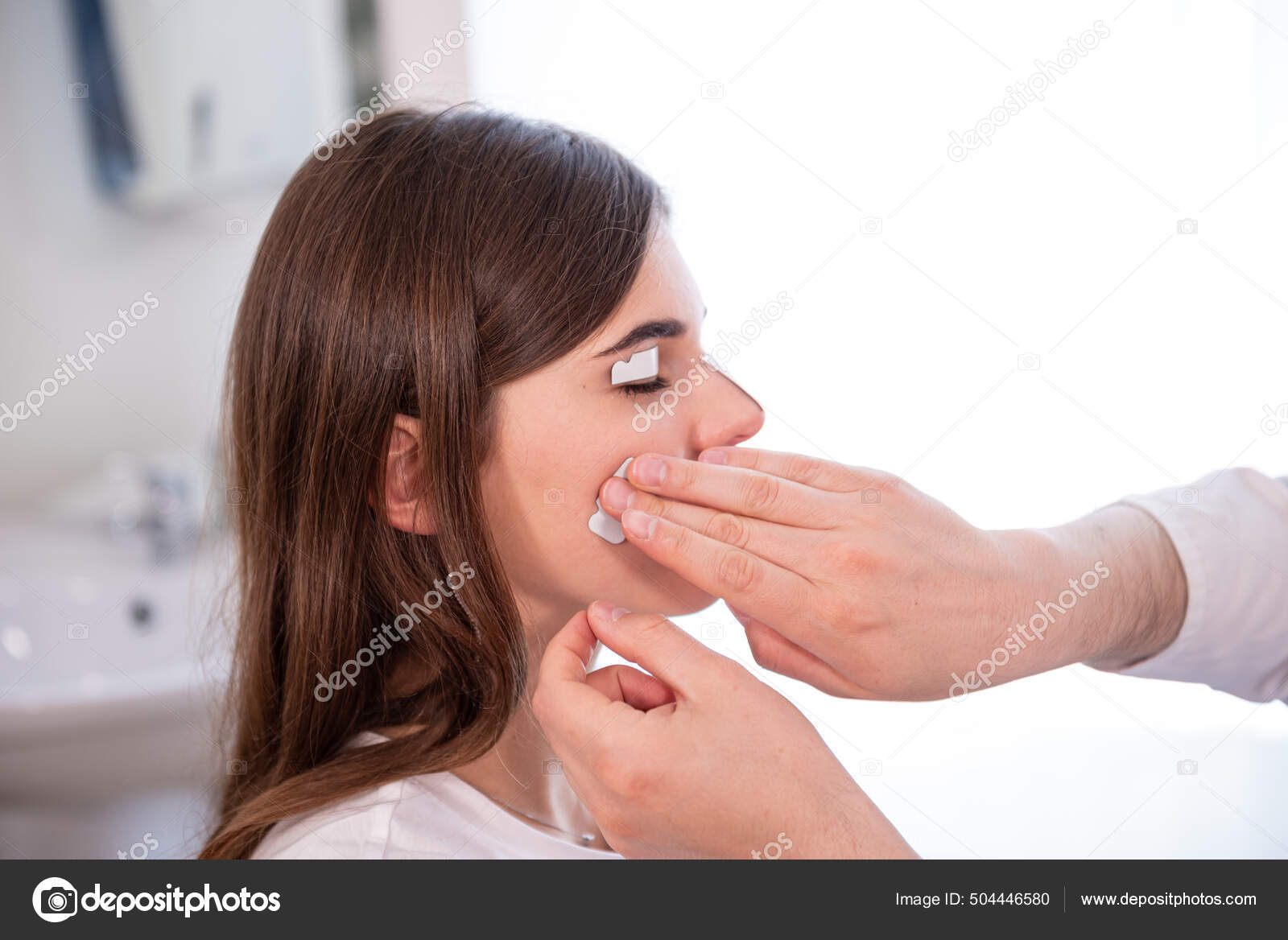 Patient nerves testing using electromyography at medical center Stock ...