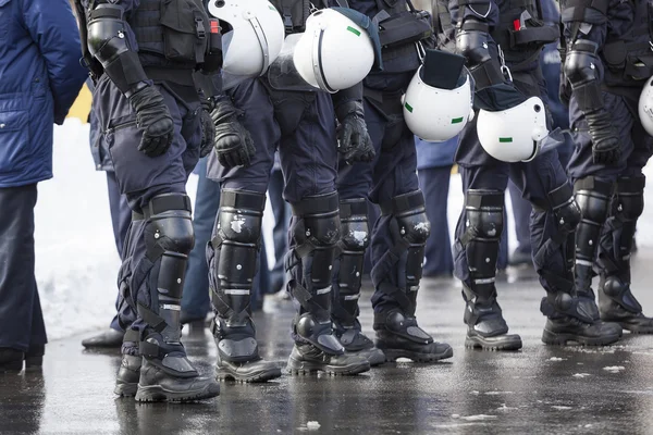 Riot police Stock Photos, Royalty Free Riot police Images | Depositphotos