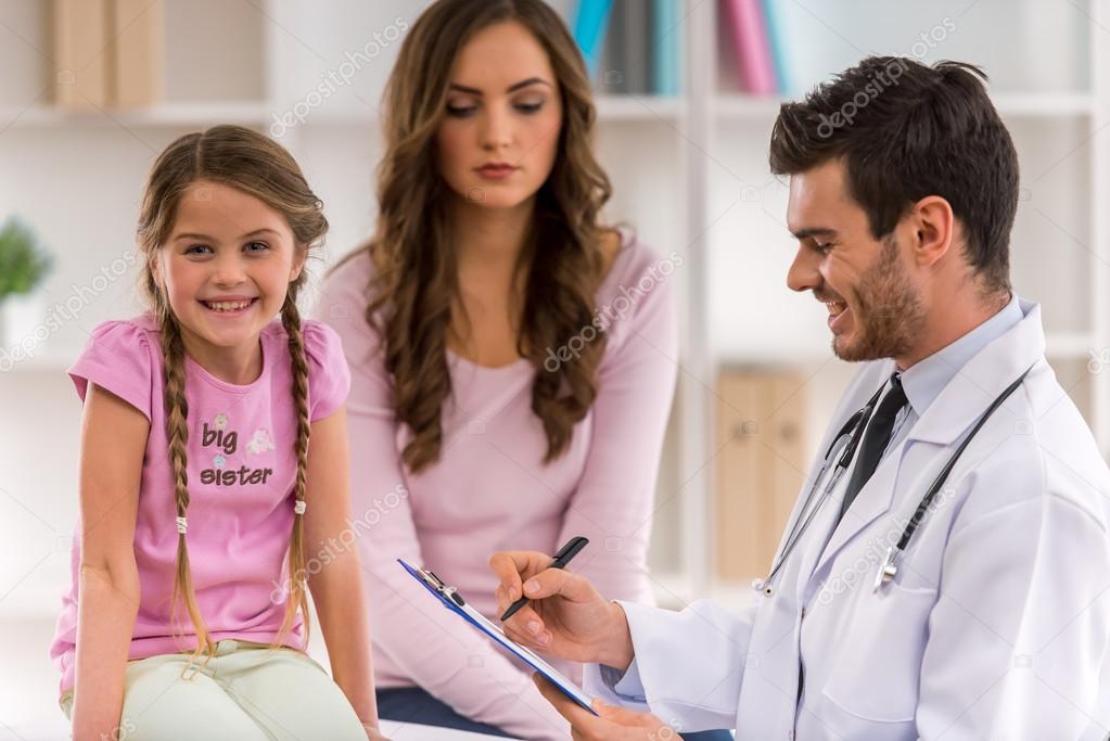 Child and pediatrician Stock Photo by ©GeorgeRudy 94702626