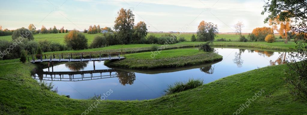 Pond border Stock Photos, Royalty Free Pond border Images | Depositphotos