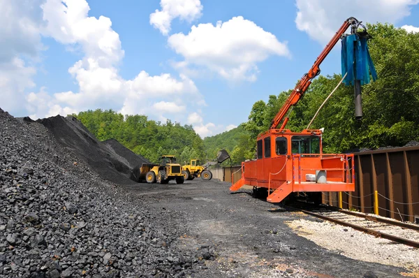 Coal loading Stock Photos, Royalty Free Coal loading Images | Depositphotos