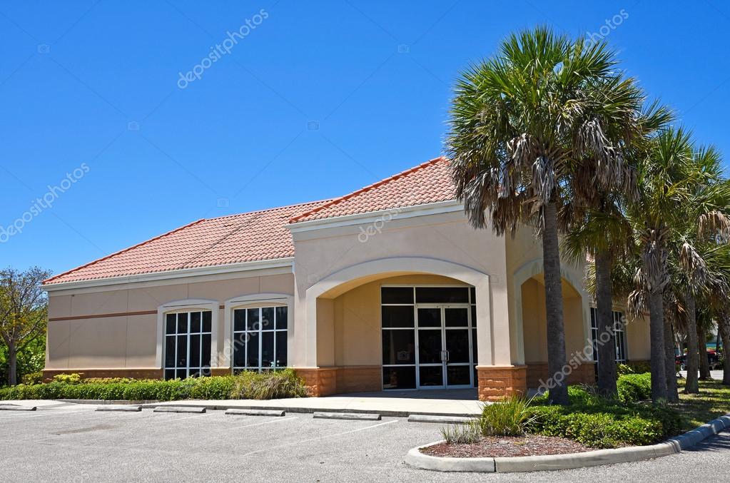 Vacant Commercial Building – Stock Editorial Photo © EyeMark #74657547