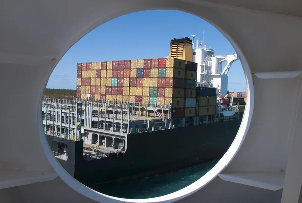 Port hole Stock Photos, Royalty Free Port hole Images | Depositphotos