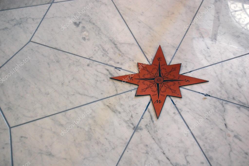 Antique wind rose symbol Stock Photo by ©re_bekka 65801157