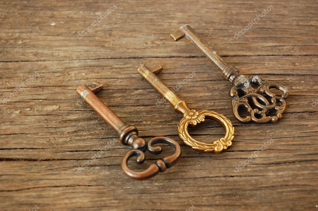 Old vintage keys Stock Photo by ©re_bekka 82777582