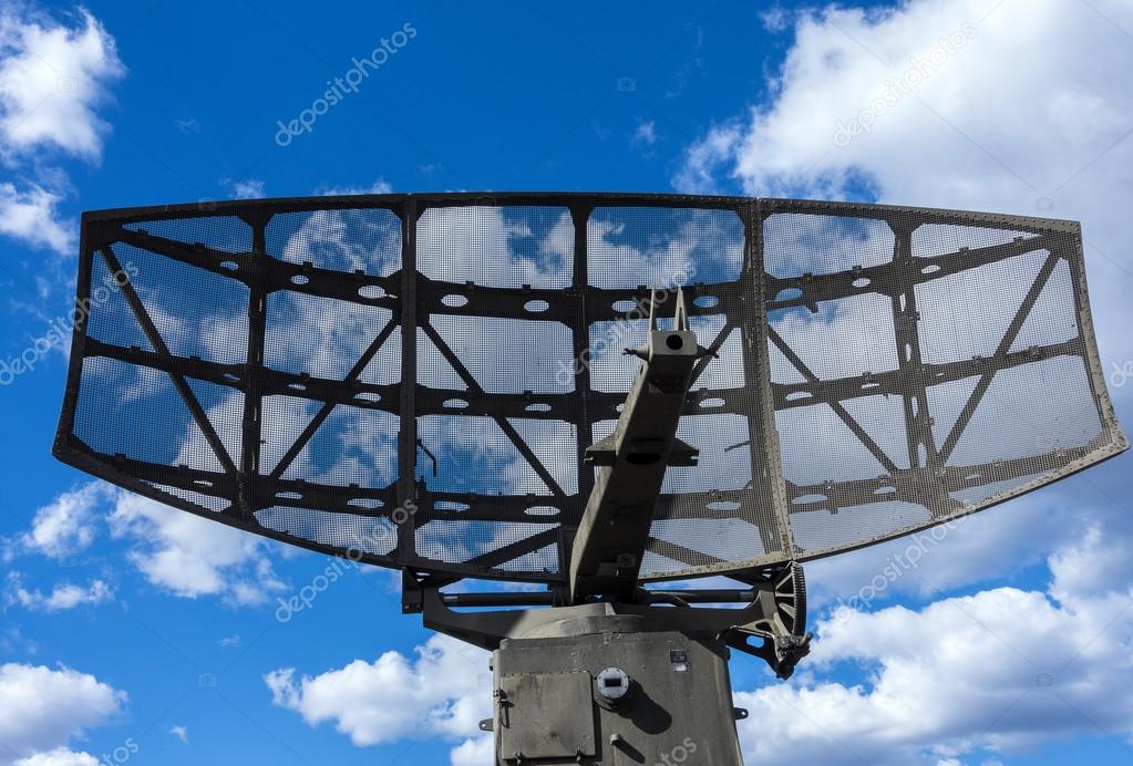 Radar antenna Stock Photo by ©chrissi 73761293