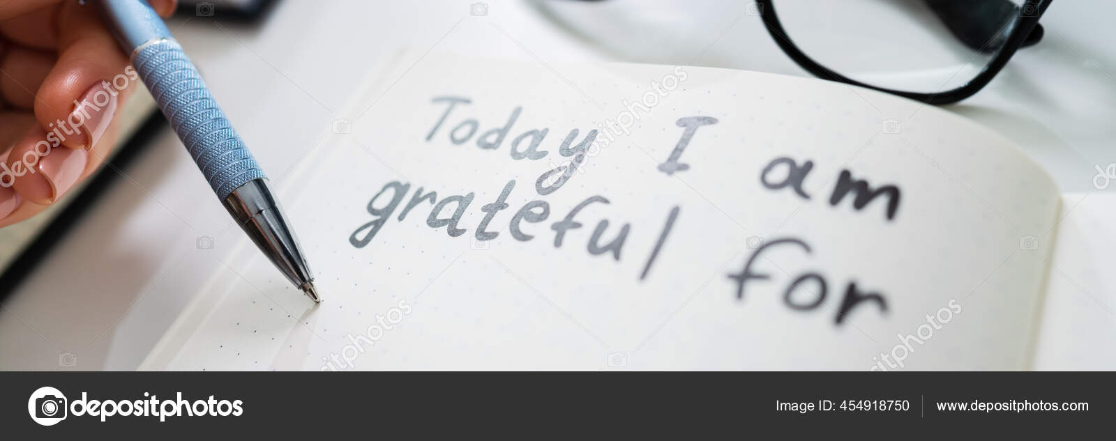 Woman Writing Note Gratitude Gratitude Grateful Lady — Stock Photo ...