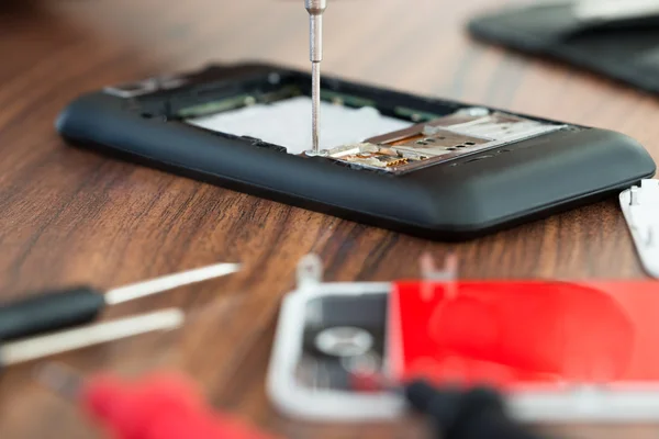 Mobile device repair Stock Photos, Royalty Free Mobile device repair ...