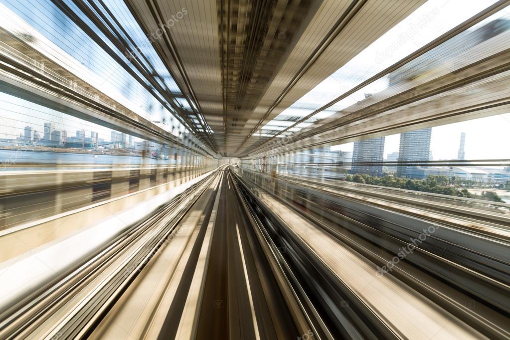 Metro vías del metro — Foto de stock #104926798 © leungchopan