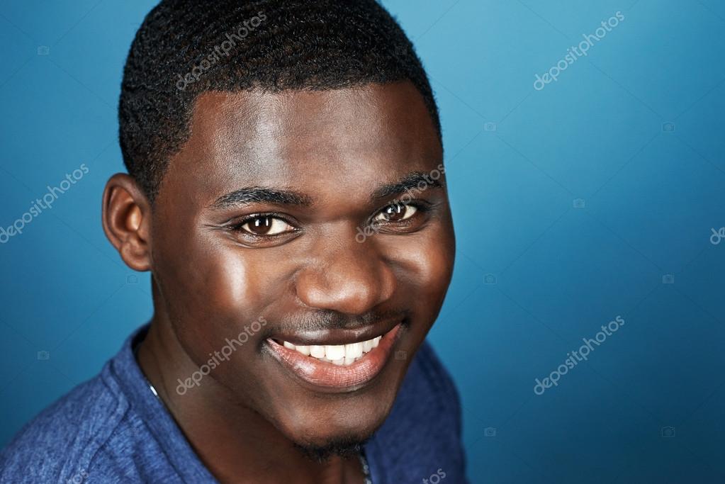 smiling african black man — Stock Photo © Daxiao_Productions #74913005
