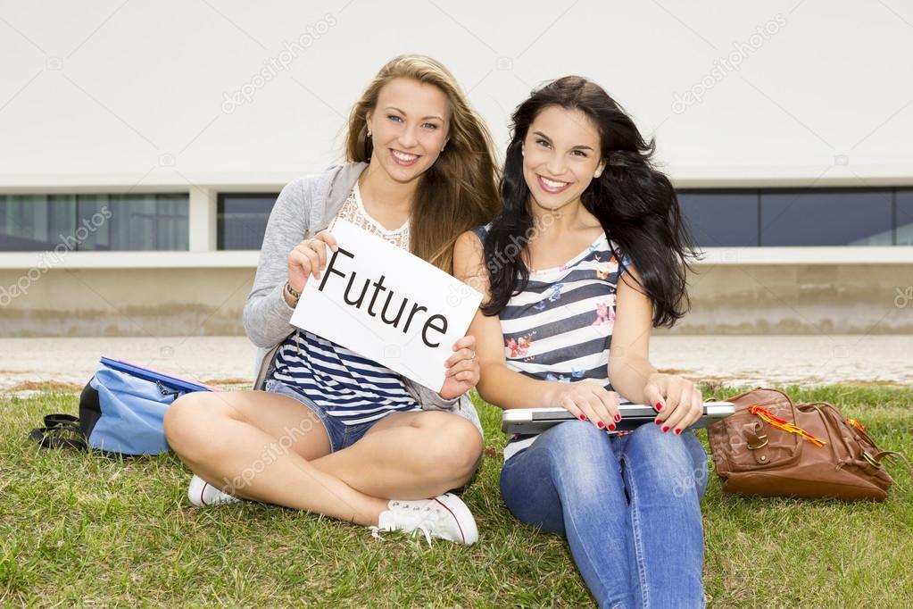 Estudiantes pensando en su futuro: fotografía de stock © ikostudio ...