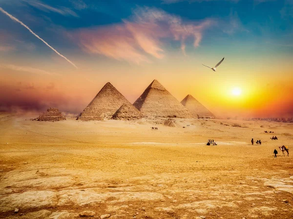 Egyptian pyramids Stock Photos, Royalty Free Egyptian pyramids Images ...