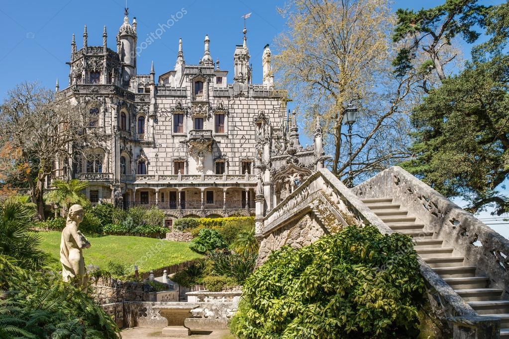 Quinta da Regaleira in Sintra — Redaktionelles Stockfoto © homydesign ...