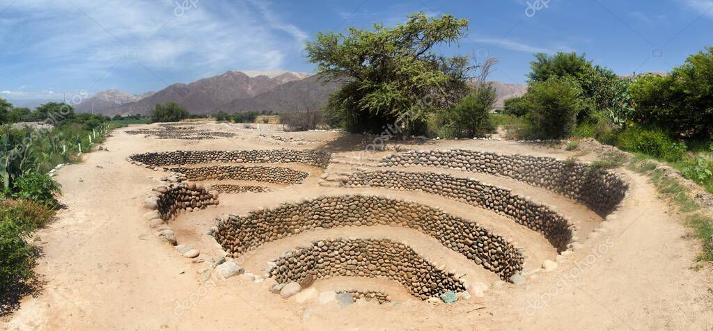 Acueducto Cantalloc en Nazca o ciudad de Nazca, acueductos espiral o ...
