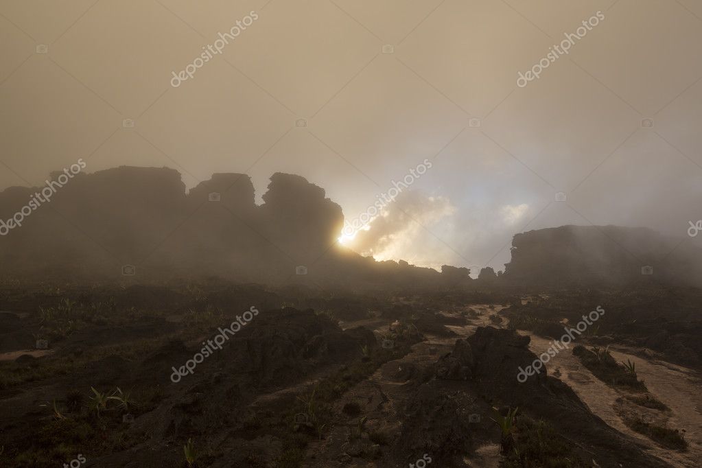 Surreal view on the top of Mount Roraima under the mist — Stock Photo ...