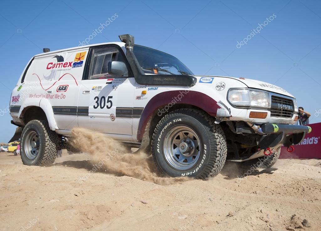 Off-road trucks competing in a desert rally – Stock Editorial Photo ...