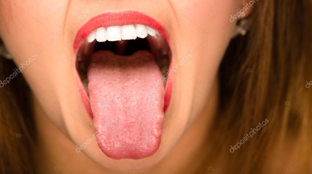 Pictures Of Lips With Tongue Sticking Out