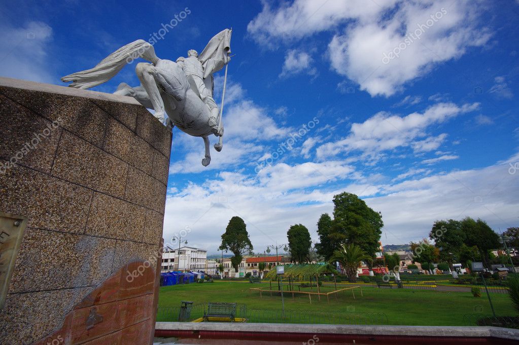 TULCAN, ECUADOR - 3 DE JULIO DE 2016: El tulcán es la ciudad más grande ...