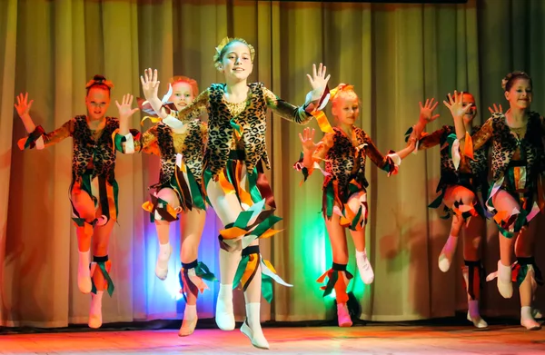 Dance revue images libres de droit, photos de Dance revue | Depositphotos