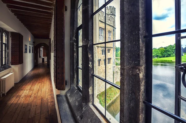 Leeds castle Stock Photos, Royalty Free Leeds castle Images | Depositphotos