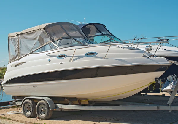 Carlinga de barco fotos de stock, imágenes de Carlinga de barco sin ...